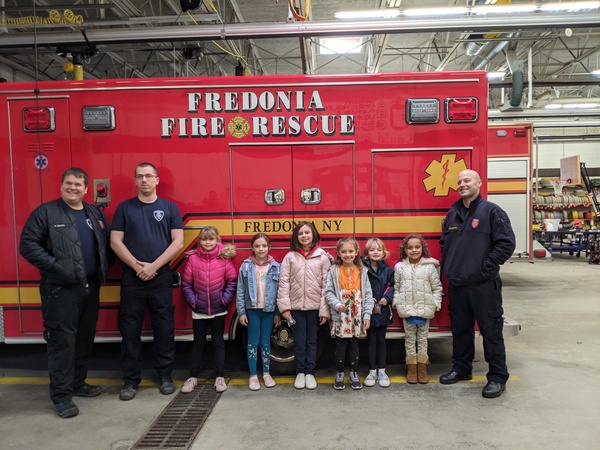 Scouts visit Fredonia fire, police | News, Sports, Jobs - Observer Today
